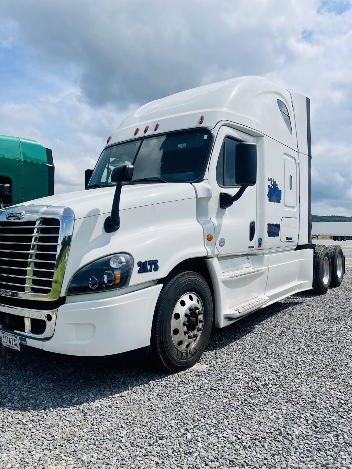 TRUCKS AVAILABLE | Myway Transportation, Inc.
